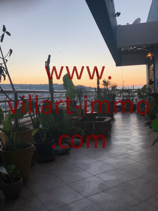 Piso muy amplio con terraza en Iberia, Tánger | Villart