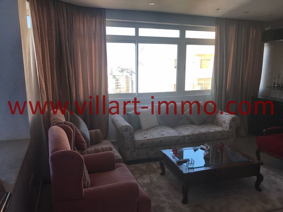 Piso muy amplio con terraza en Iberia, Tánger | Villart